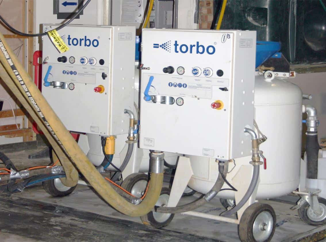 Wet Abrasive Blasting in London | John F Hunt - 欧宝平台